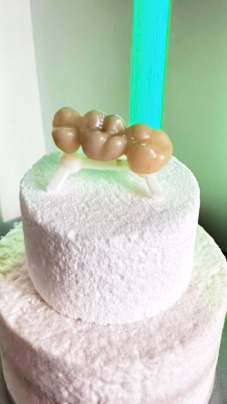 Zahnarzt in Wien | Dr. Behfar Basharat - dr-basharat.at